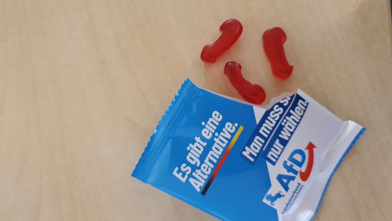 „Gummipenisse“ auch bei uns am Wahlstand